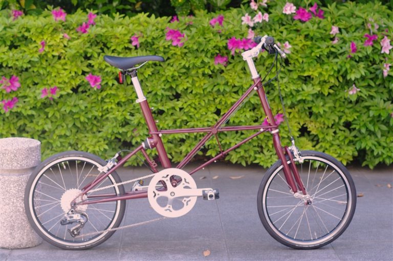 ALEX MOULTON | VelostyleTICKET