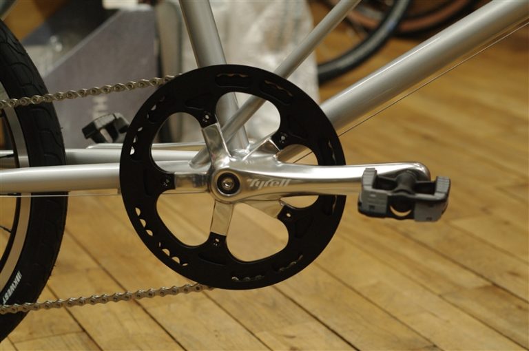 TYRELL マルチユースミニベロ "LOOX"